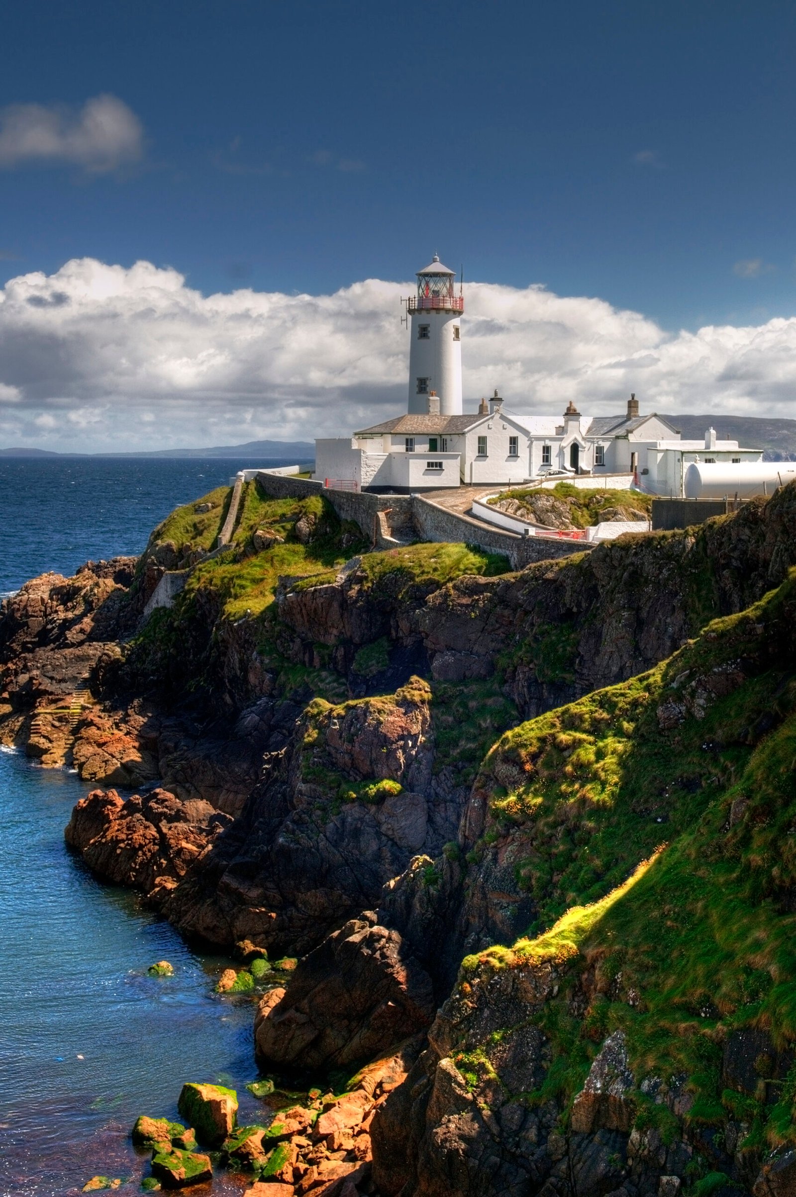 Fanad Head Lighthouse Donegal: History, Stay & Useful Info