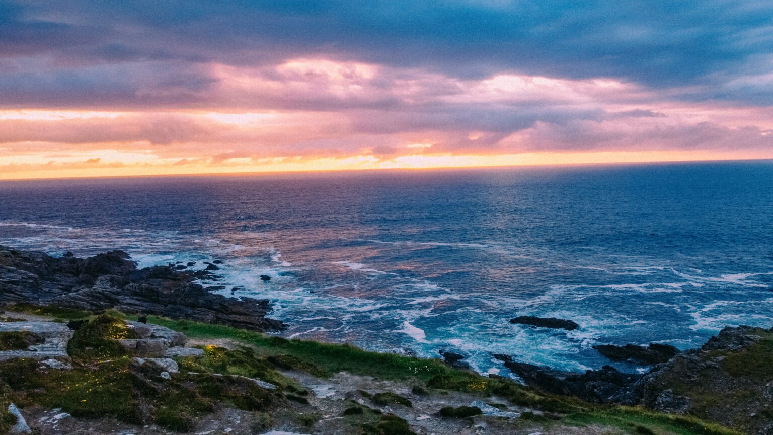 Malin Head Donegal Guide: Parking, Walks & Useful Info