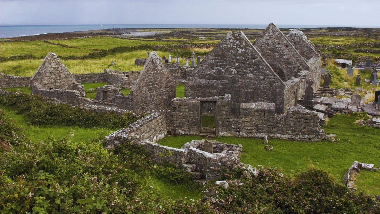 Inishmore Aran Island: Things To Do & How To Get Around