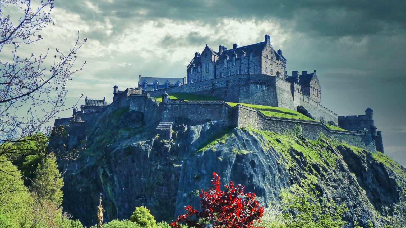 Coumshingaun Lough: Loop Walk, Trails, Hiking Guide