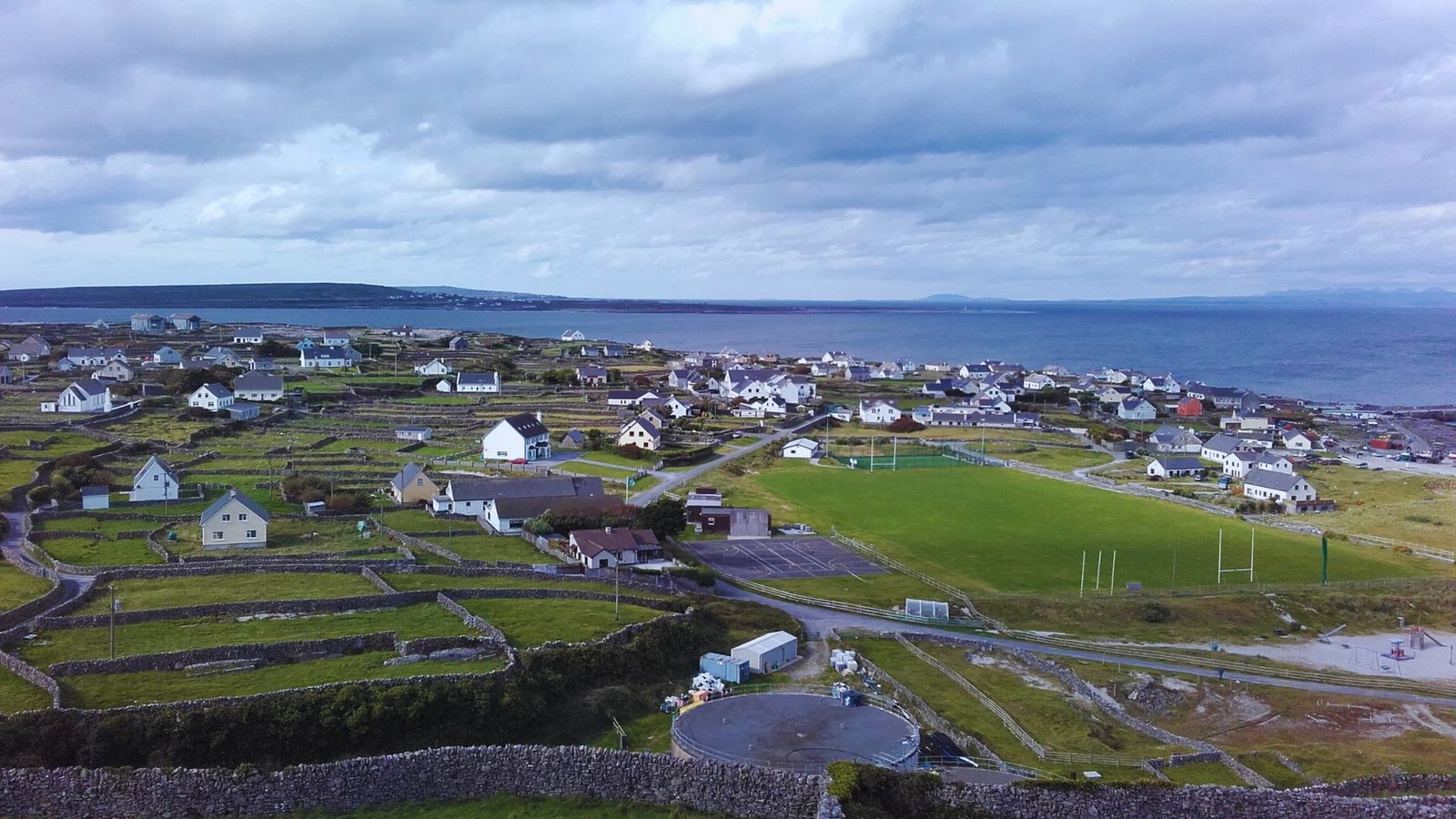 Inis Meain (Inishmaan) Guide: What To Do, How To Get To, Tour
